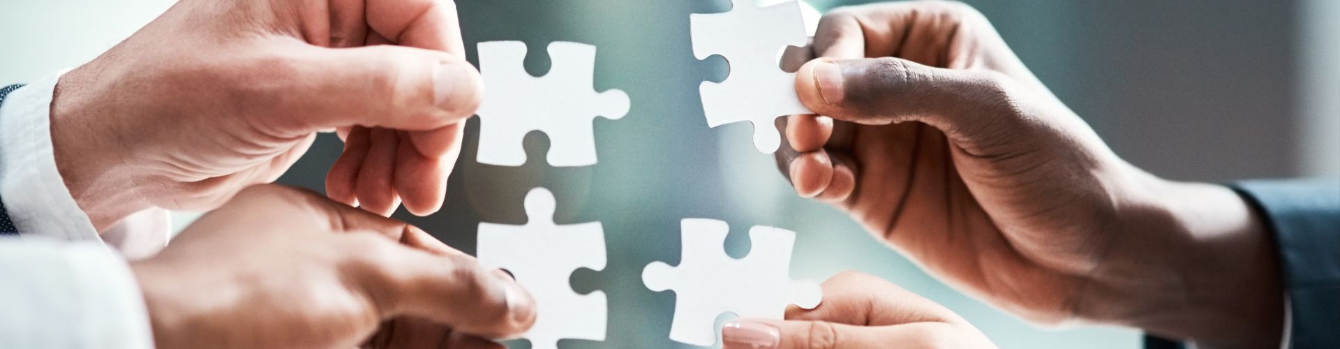 Comparing CEO, CFO, and COO: Key Differences Explained